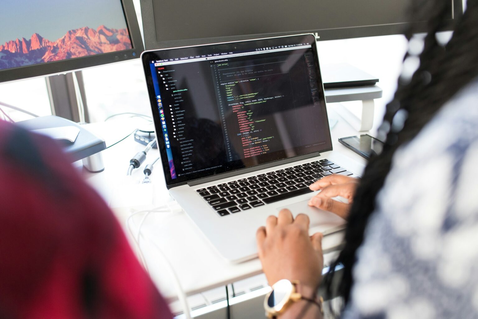 What Does a Data Engineer Do? A Simple Explanation - Pure Magazine